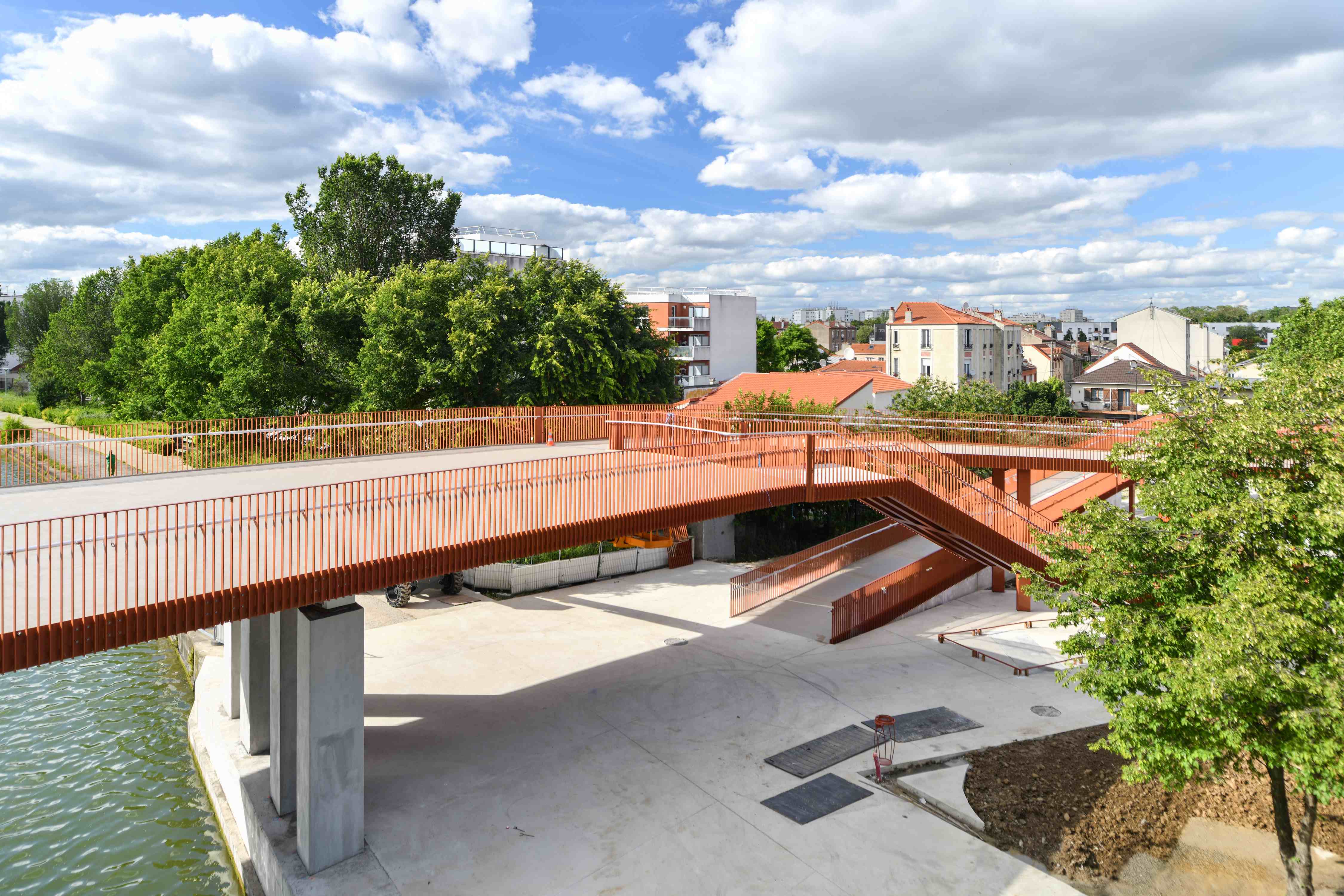 La passerelle Lucie-Bréard | Commune nouvelle de Saint-Denis